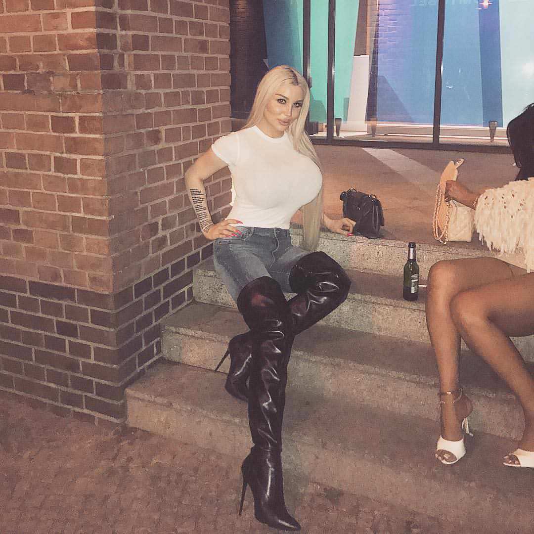 Looking pretty stupid | Scrolller