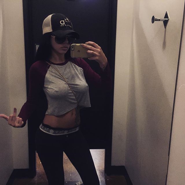 Looks cold | Scrolller