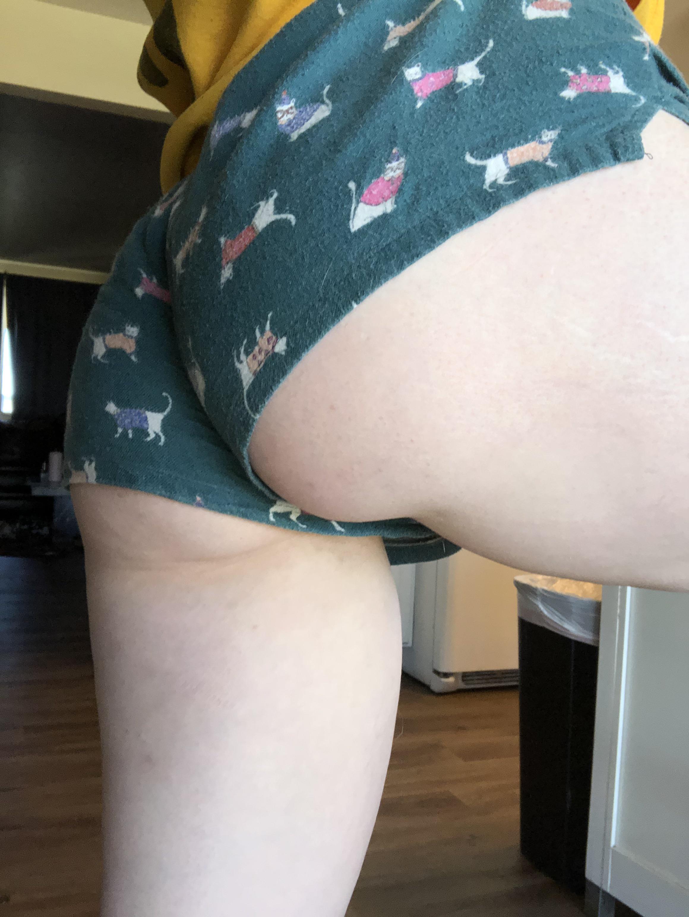 Love me some cheeks (OC) | Scrolller