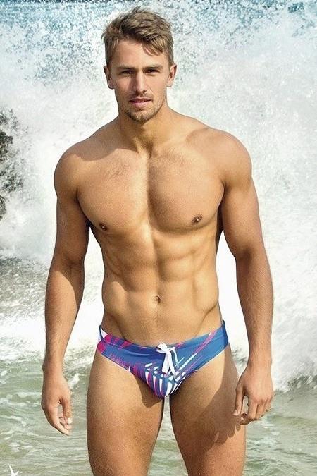 Love me those blonds in speedos at the beach | Scrolller