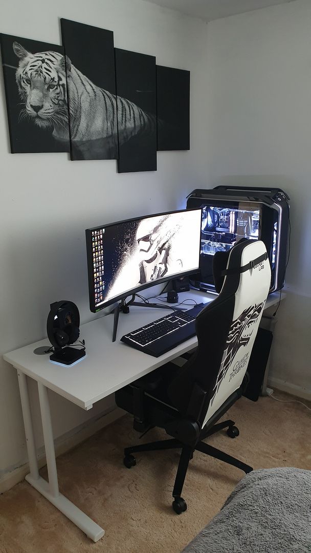 Loving setup. X35 is a beast of a monitor | Scrolller