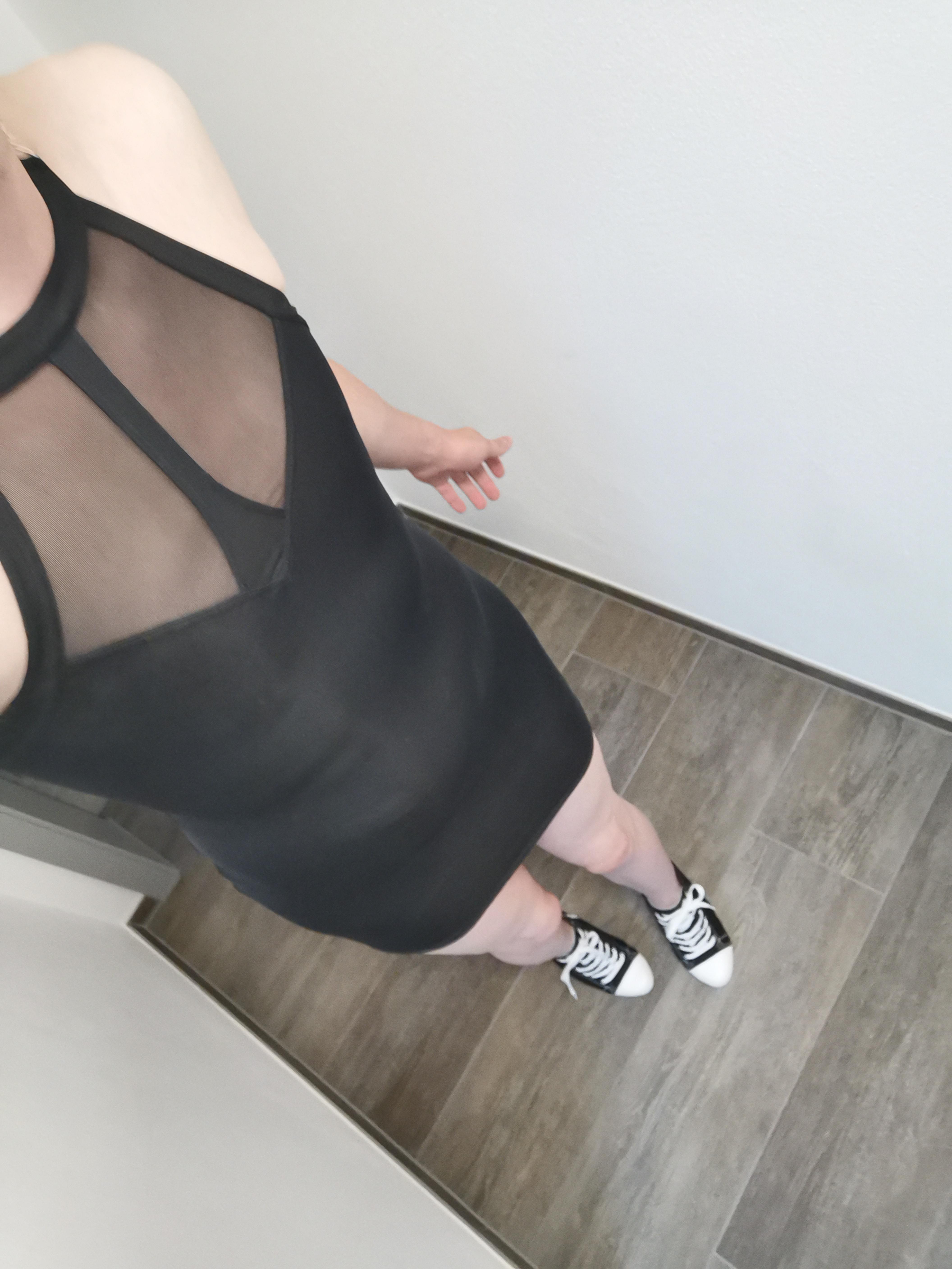 Love short dresses that clearly tell Alphas "I love being a slut" | Scrolller