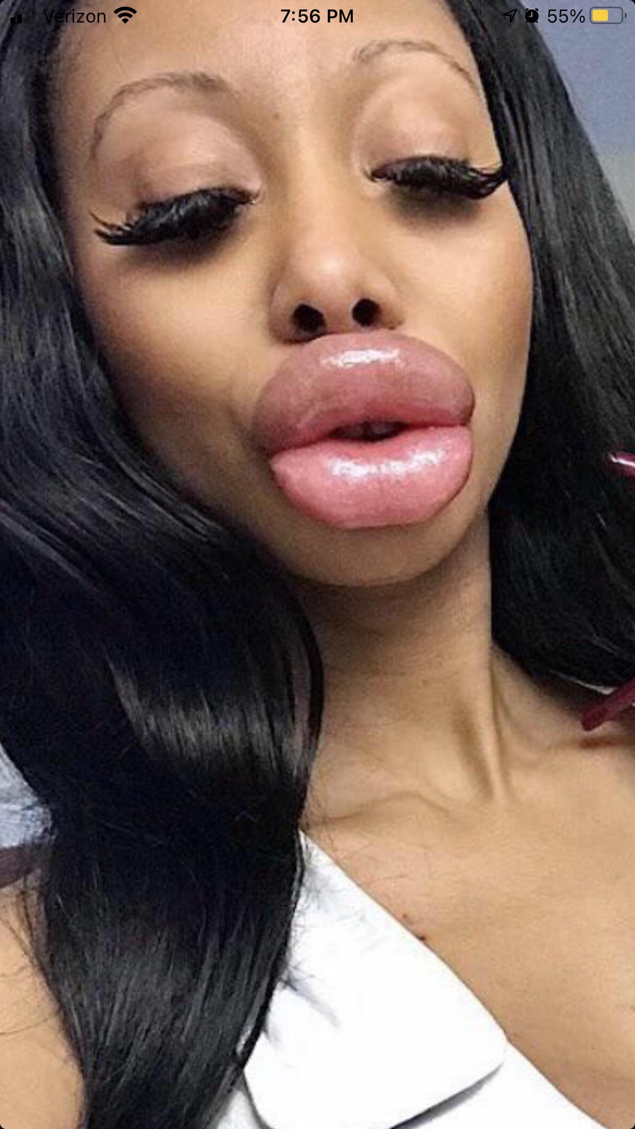 Love the gloss🤤 ️ | Scrolller