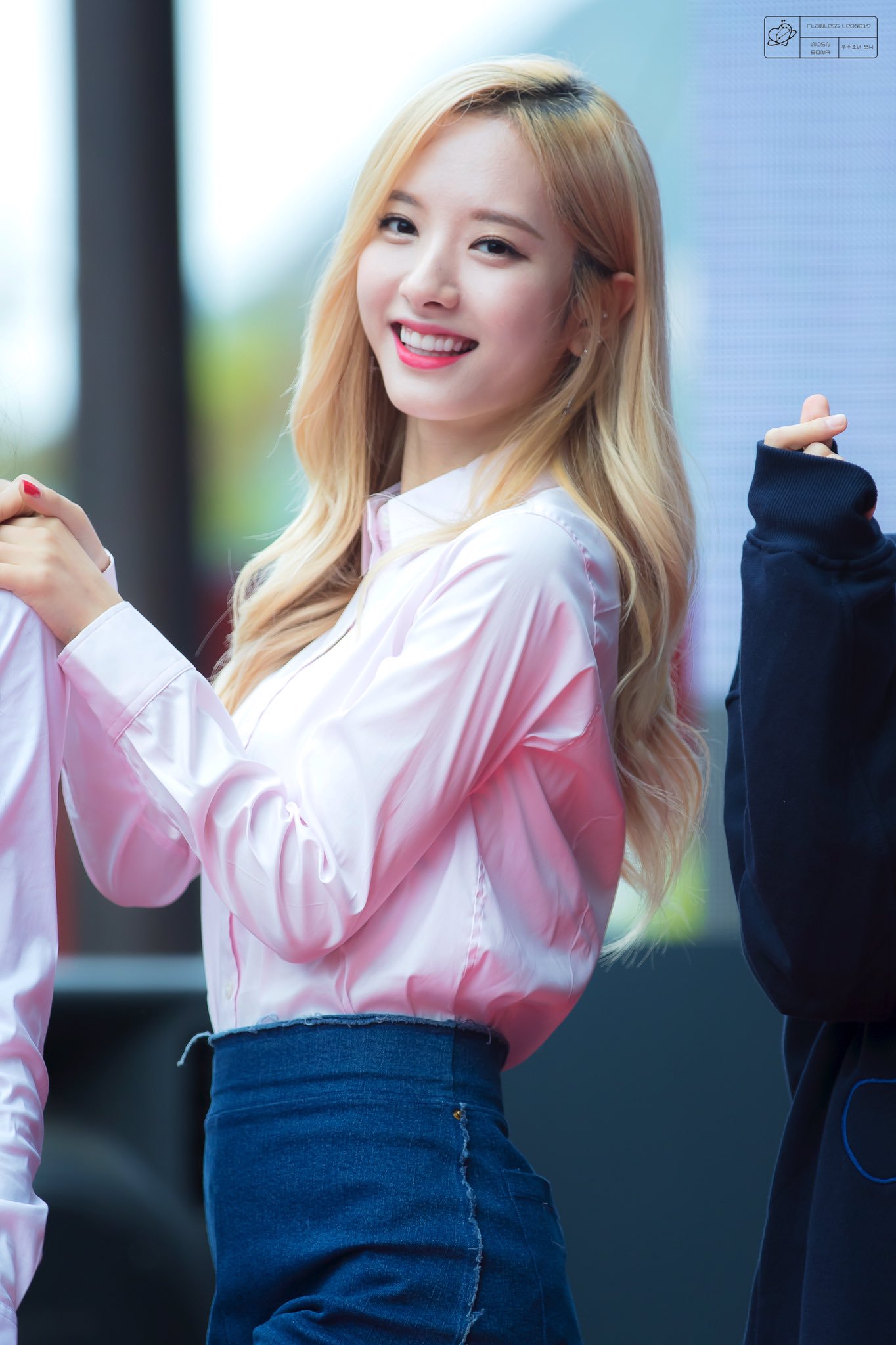 Lovely Bona in pink | Scrolller