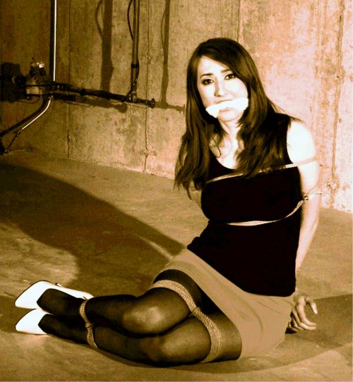 Lovely damsel in distress | Scrolller