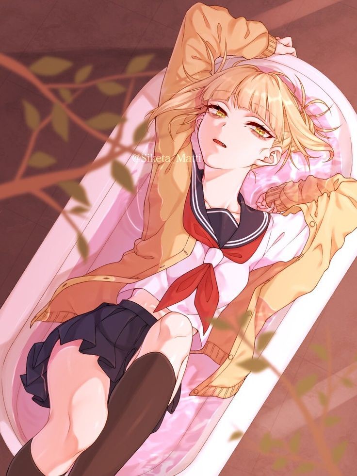 Lovely Toga | Scrolller