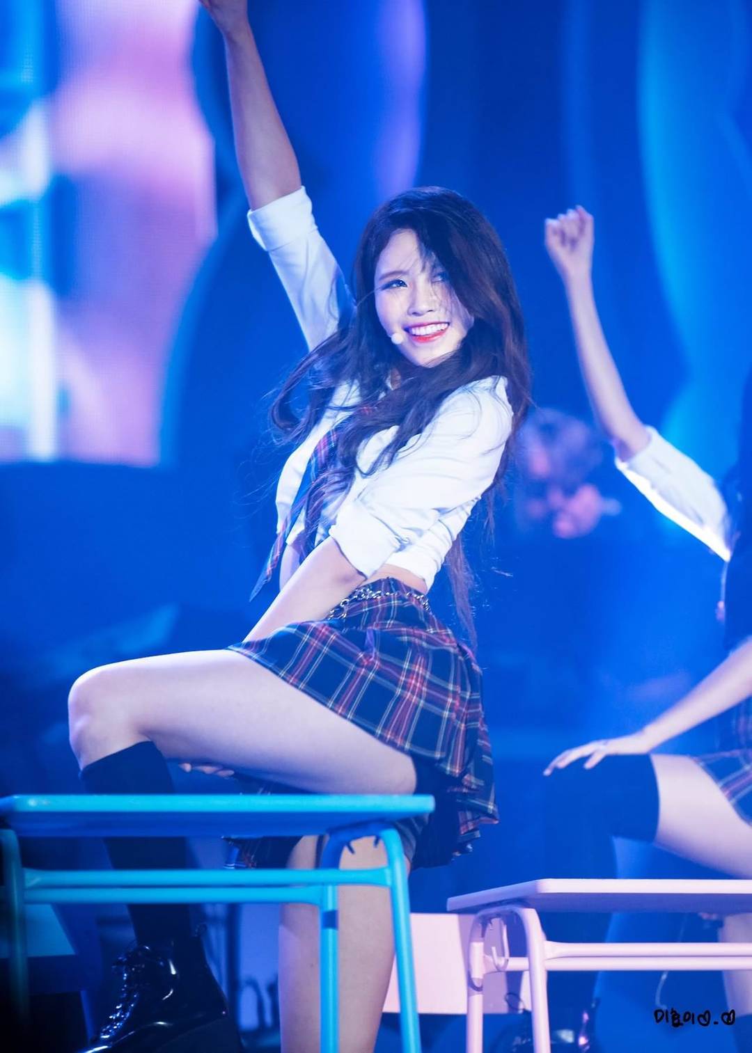 Lovelyz Mijoo - Thighs | Scrolller