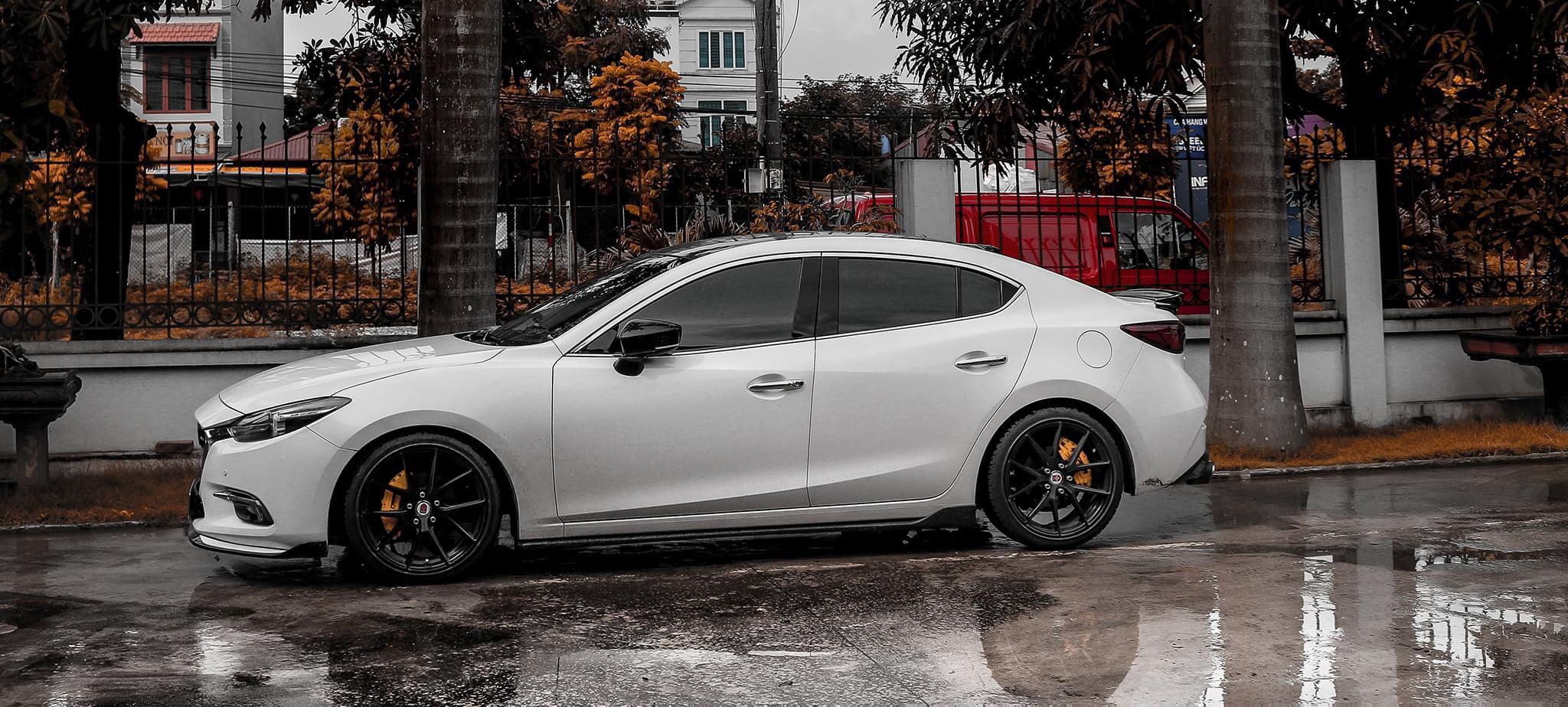 #LowRider | Scrolller