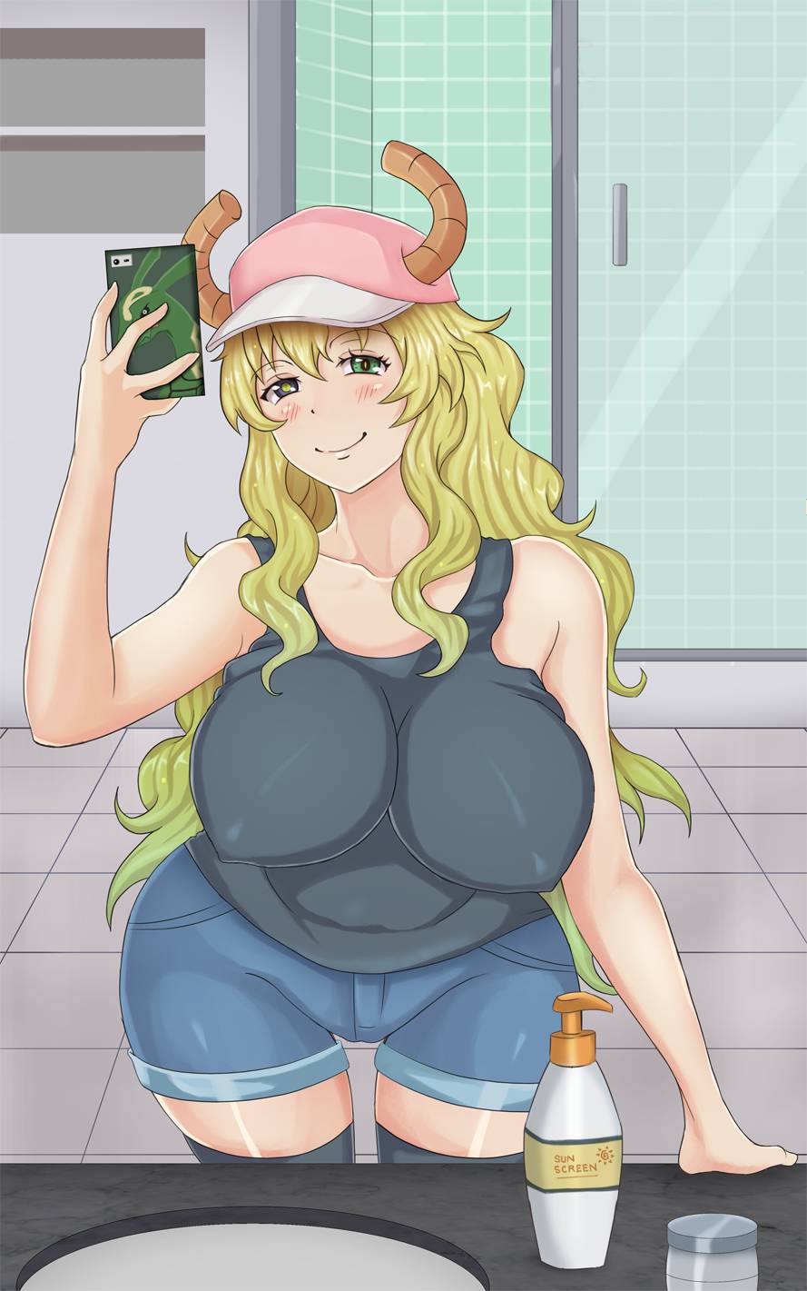 Lucoa's selfie (Kobayashi-san Chi no Maid Dragon) | Scrolller