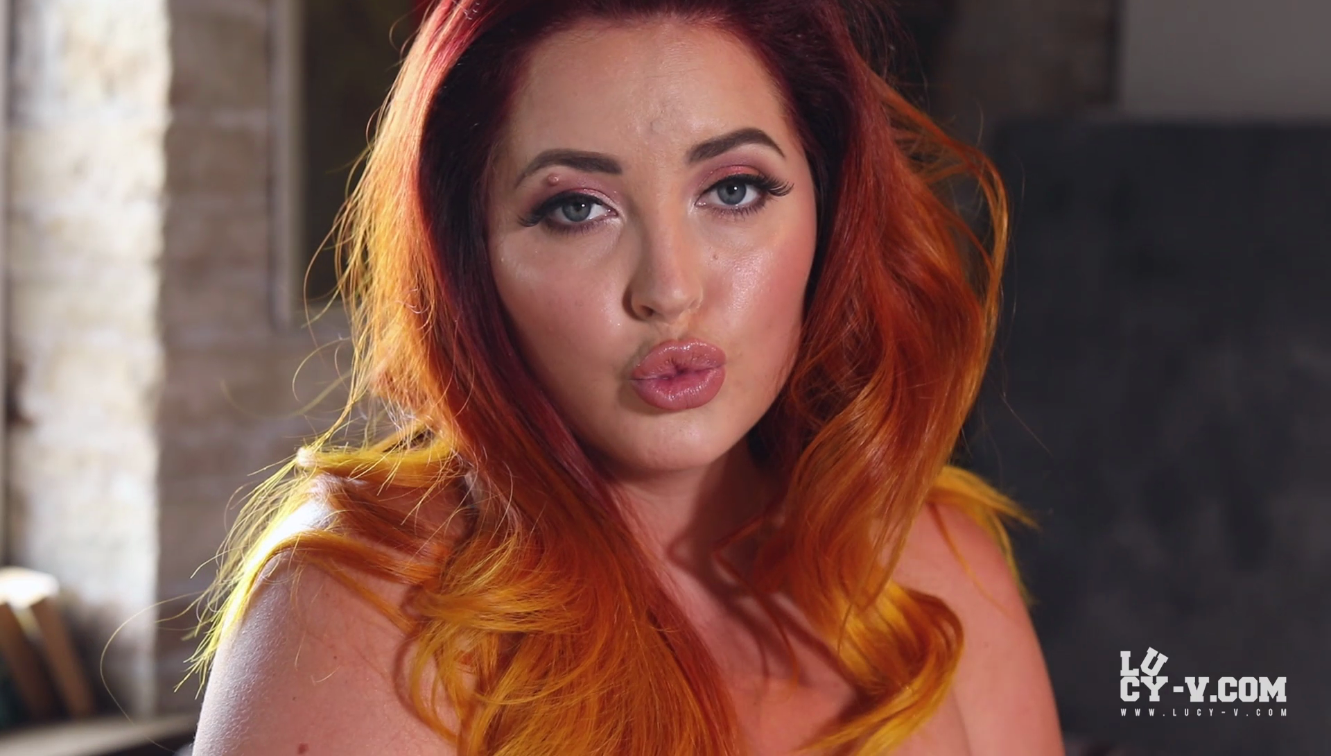 Lucy Vixen's Big Pouty Lips | Scrolller