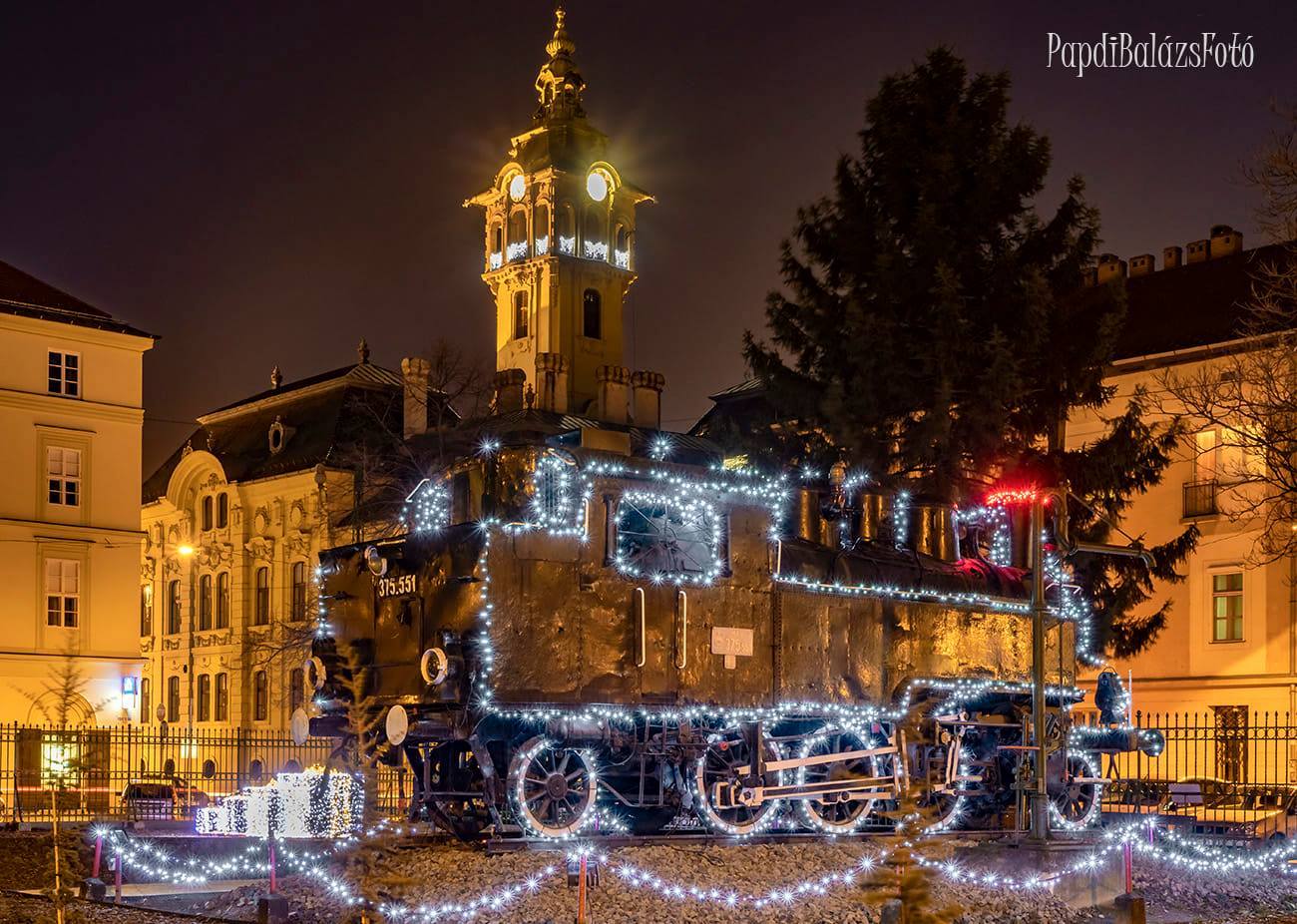 MÁV HQ backyard | Scrolller