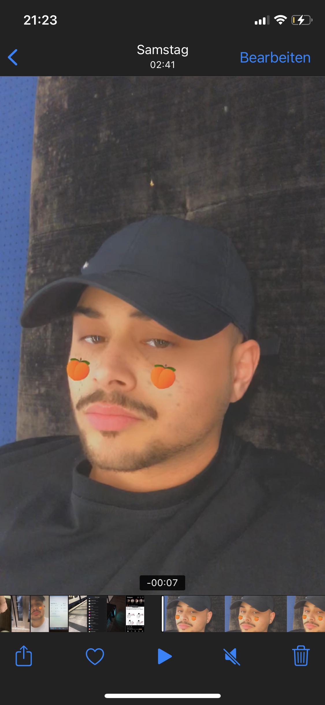 🍑 M25 | Scrolller