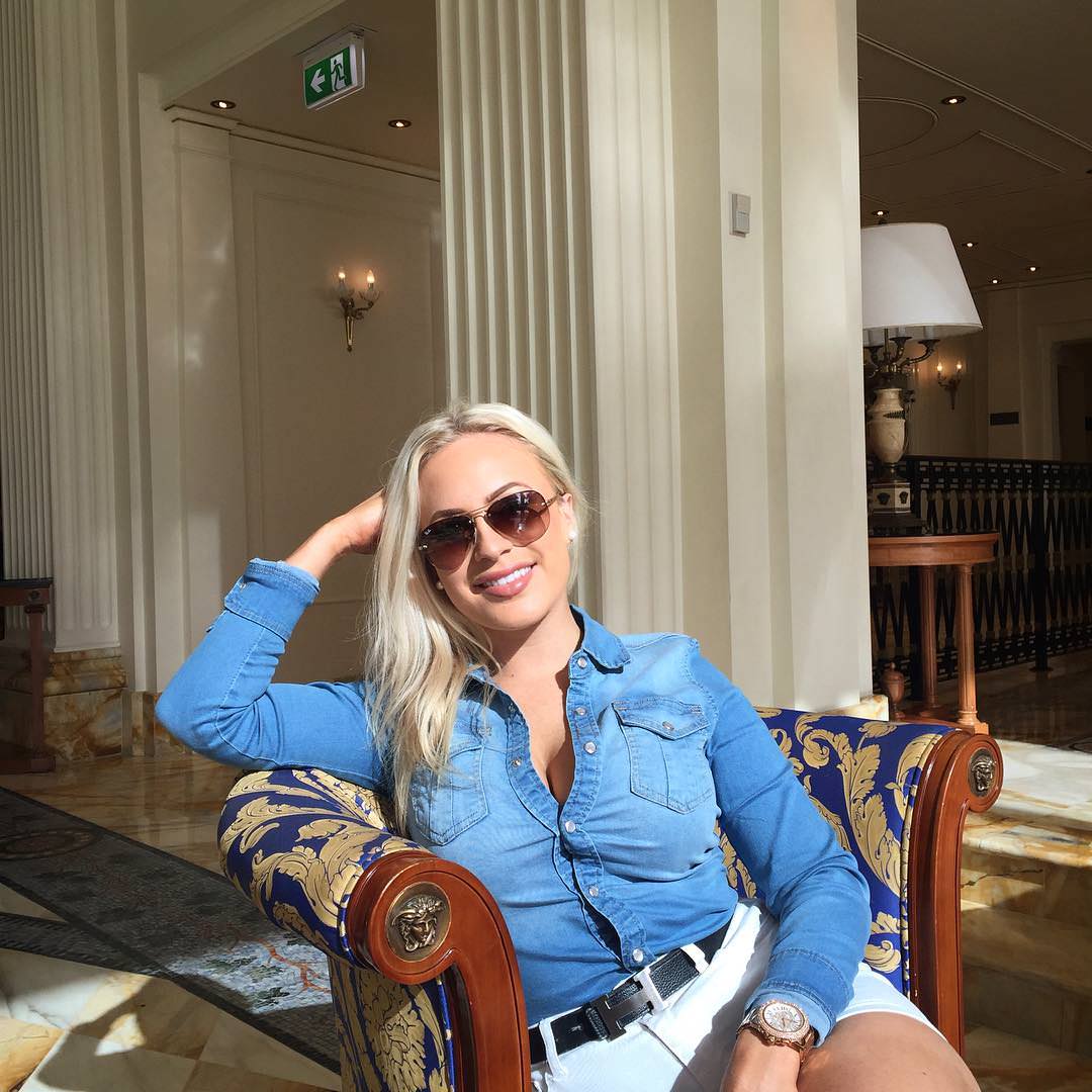 Maddison Leah | Scrolller