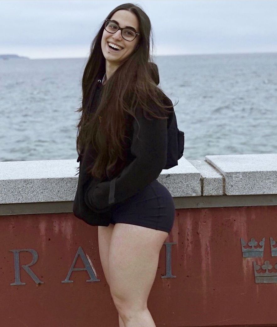 Maddy boo | Scrolller