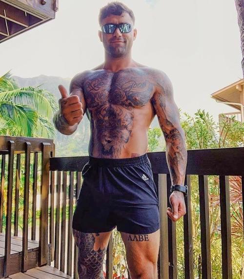 Major tattage | Scrolller