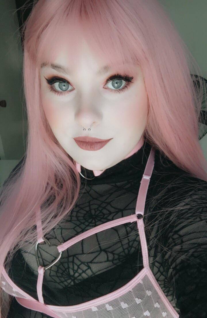 Make me ahegao senpai, uwu | Scrolller