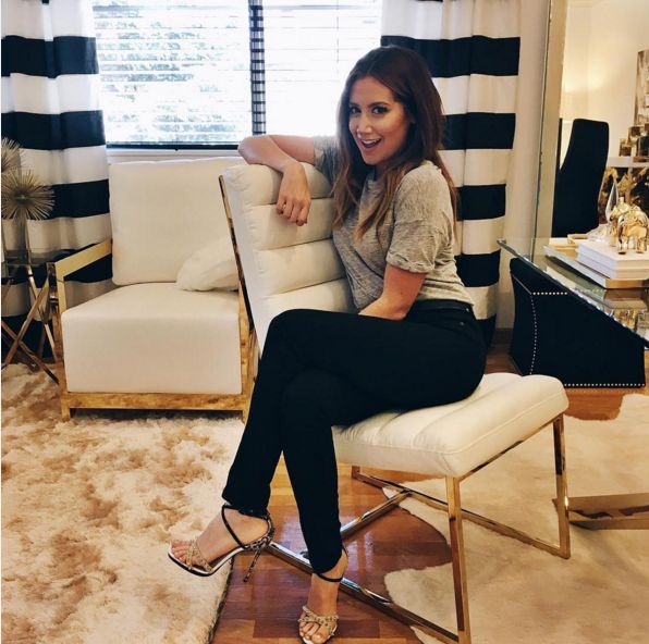 Makeover. | Scrolller