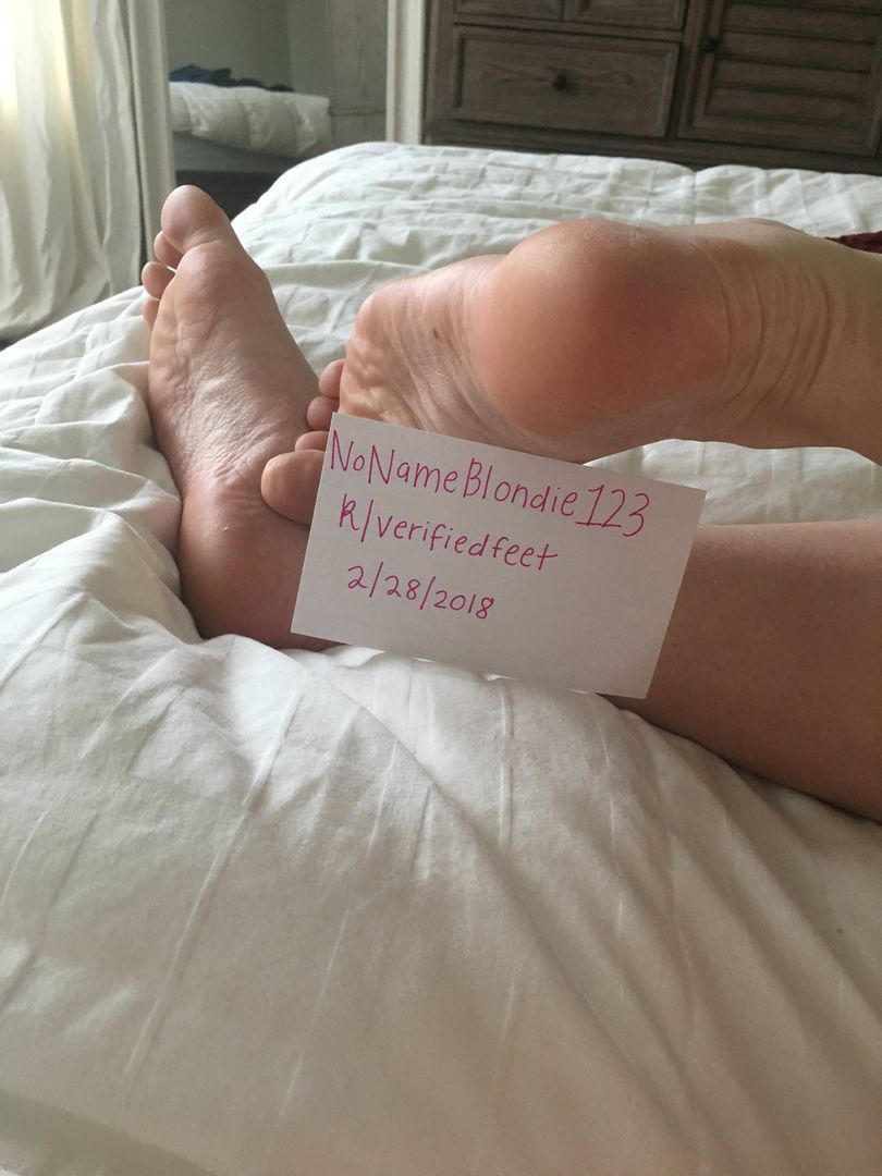 Making it official 😊 | Scrolller