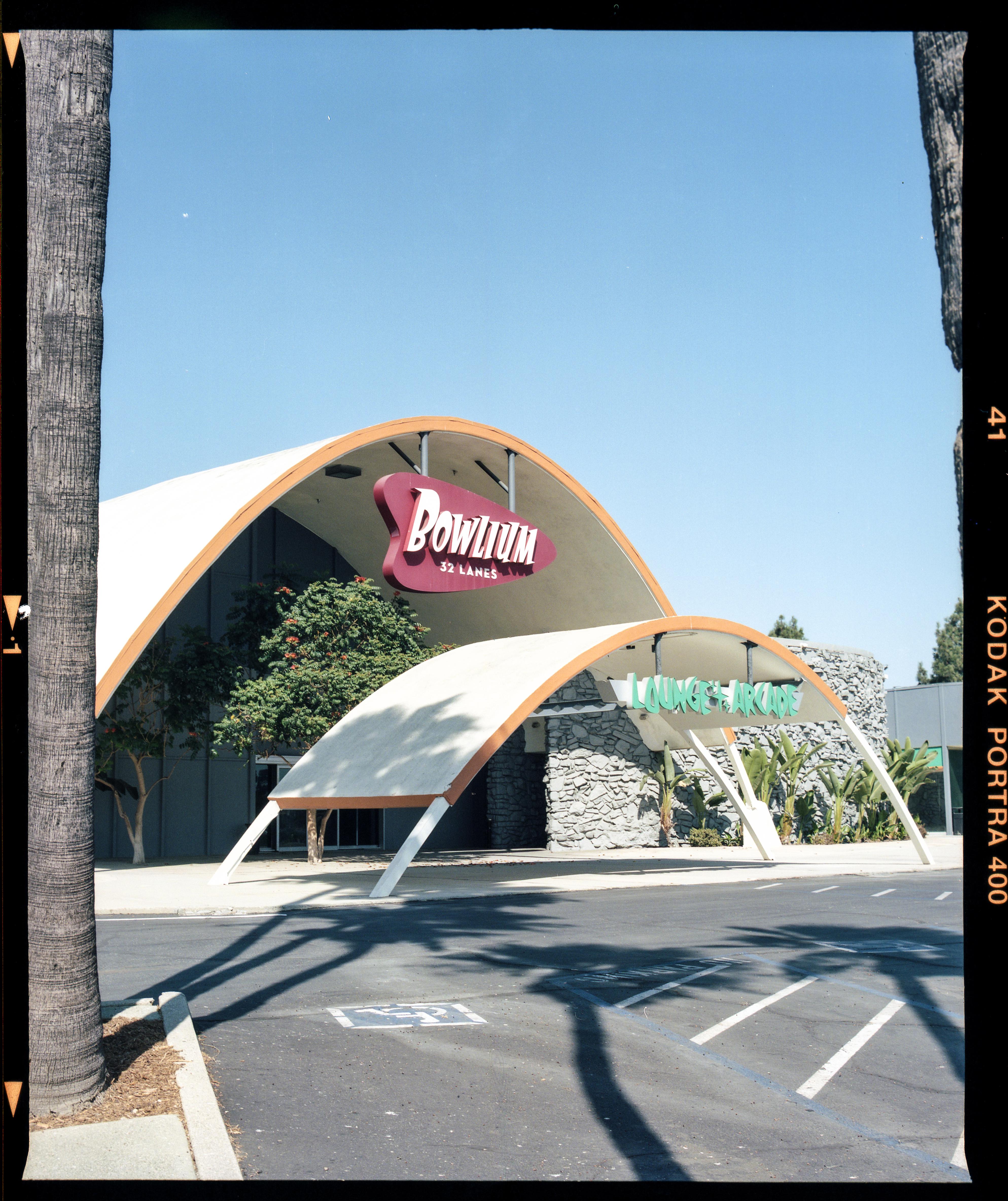 Mamiya RB67, Portra 400 | Scrolller