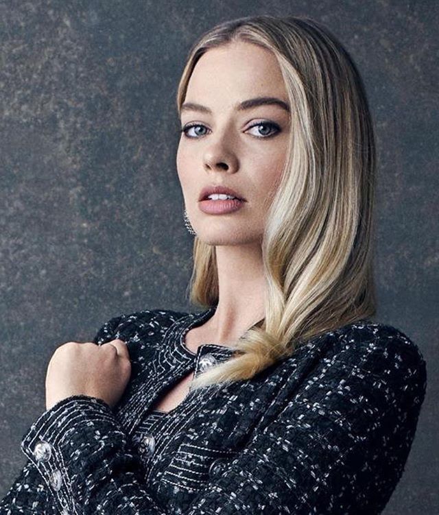 Margot Robbie | Scrolller