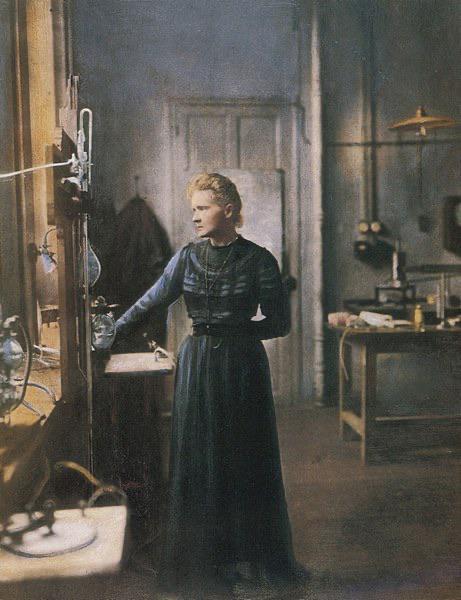 Marie Curie in her Paris laboratory (1920’s) | Scrolller