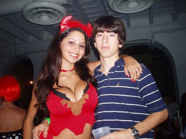 Massive juggs | Scrolller