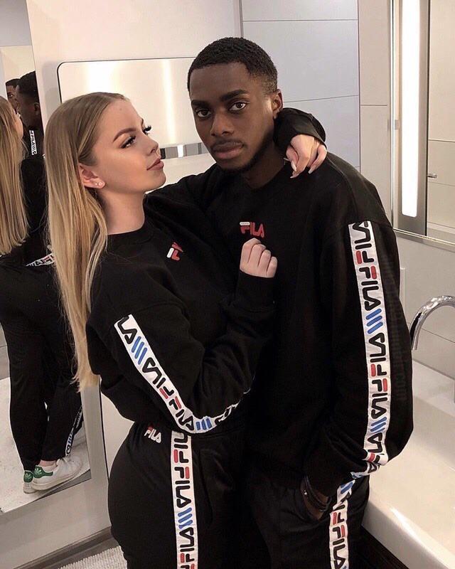 Matching couple | Scrolller