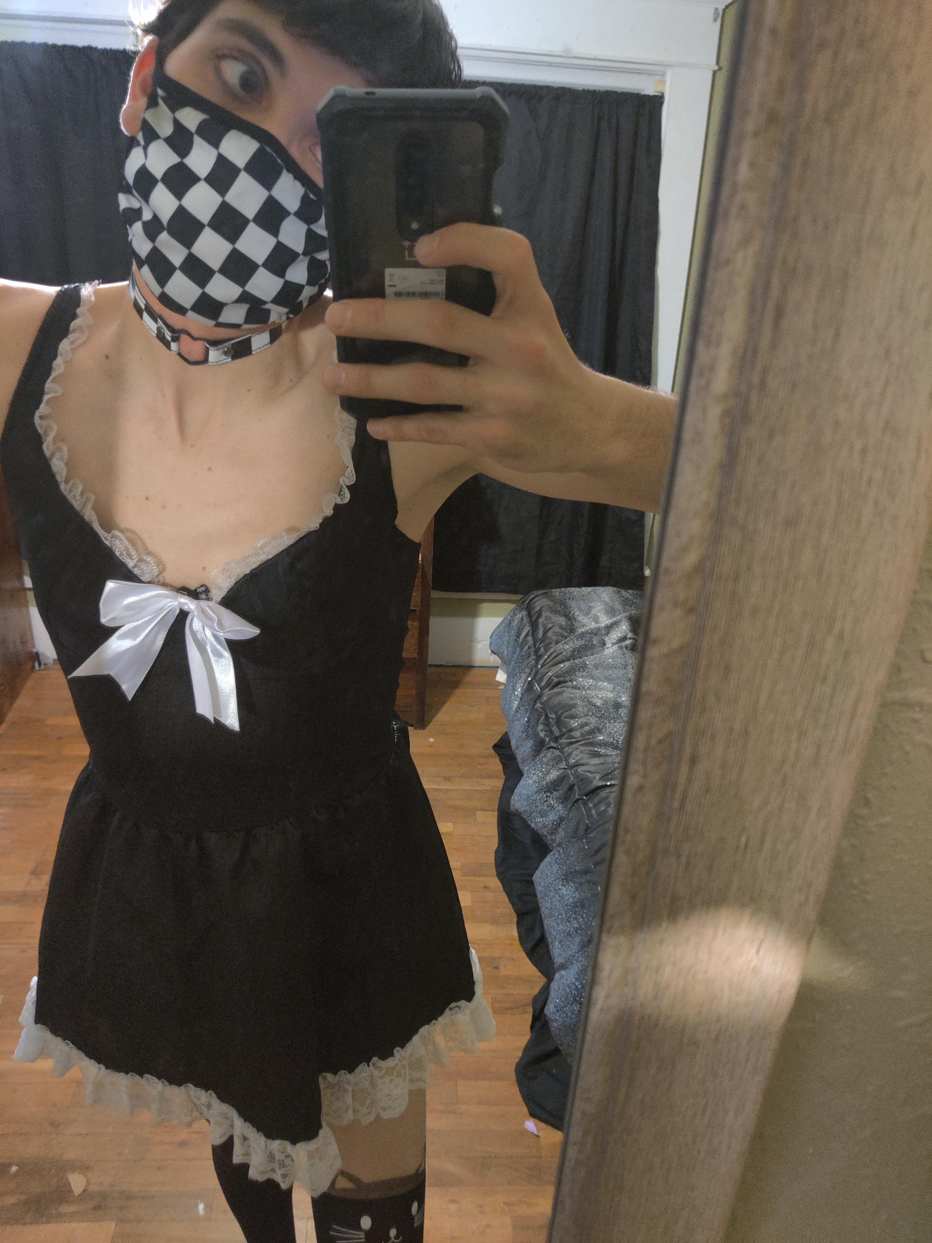 Matching mask | Scrolller