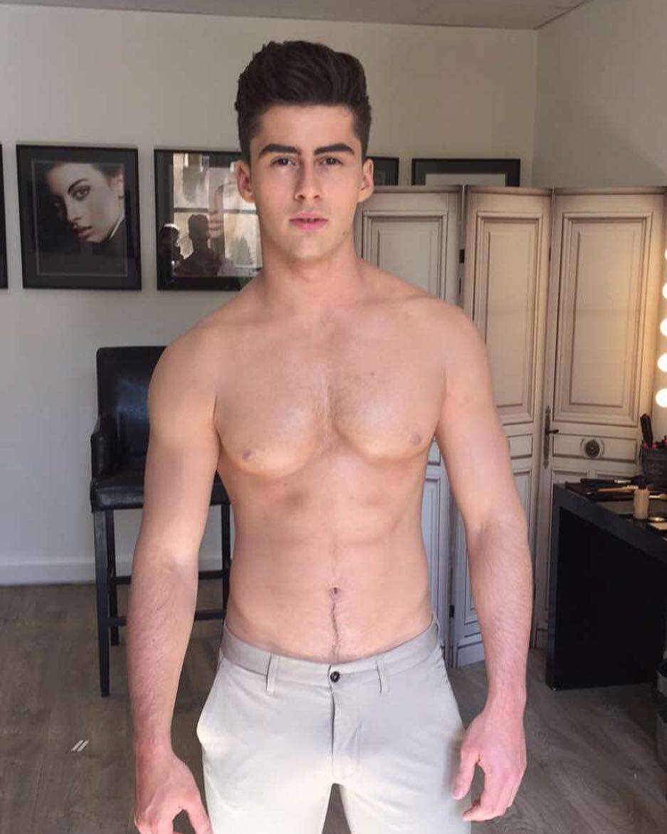 Discover more like Malemodels: Mateo Lanzi and Related Content | Scrolller