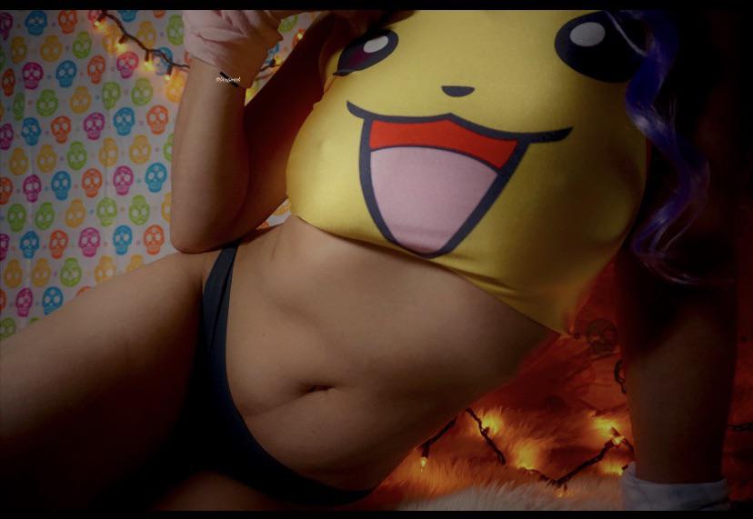 Max capacity, but he looks happy! 🥰 | Scrolller