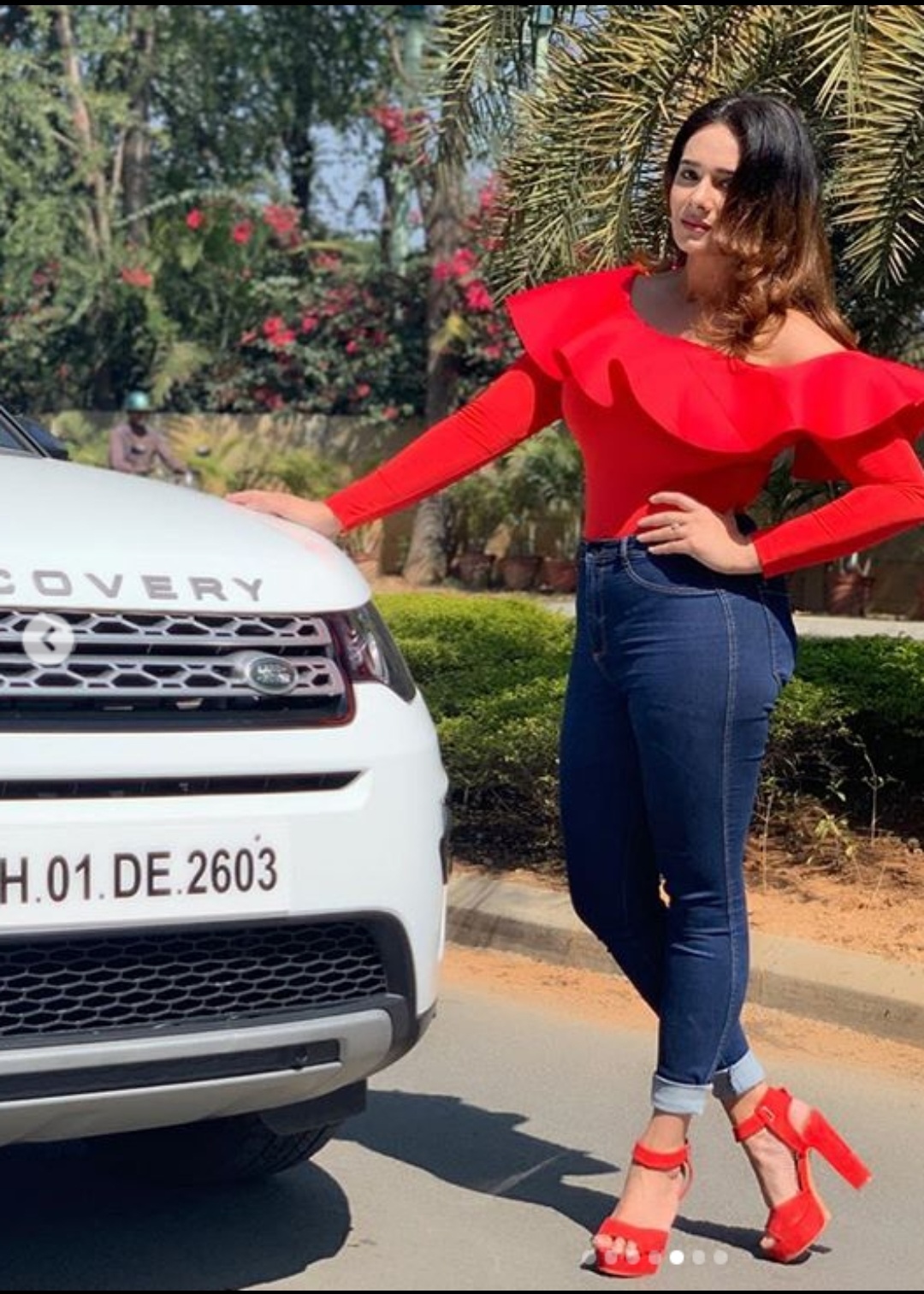 Thunder thighs and thicc behind! | Scrolller