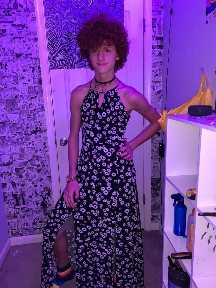 Me wearing a dress for the first time and feel very euphoric | Scrolller