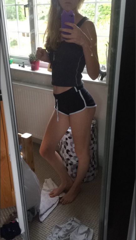 Messy Bedroom | Scrolller