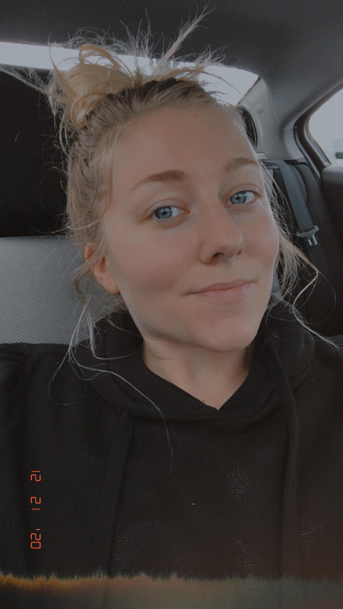 Messy bun Monday | Scrolller