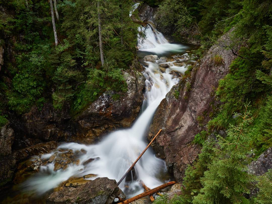 Mickiewicz's waterfall - polish Tatra mountains [4600x3400] | Scrolller