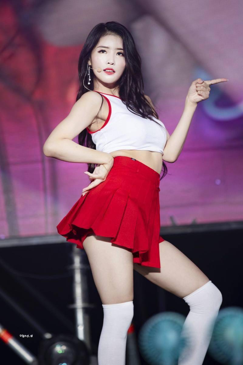 Mijoo | Scrolller