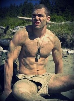 Military guy looking good | Scrolller