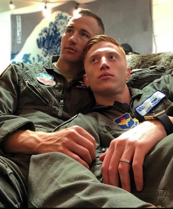 Military Romance | Scrolller