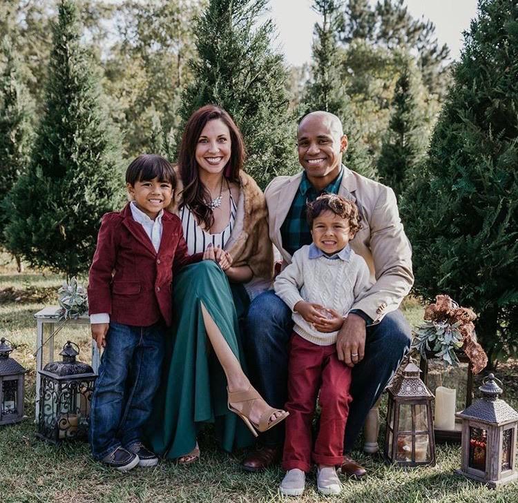 Military wife | Scrolller