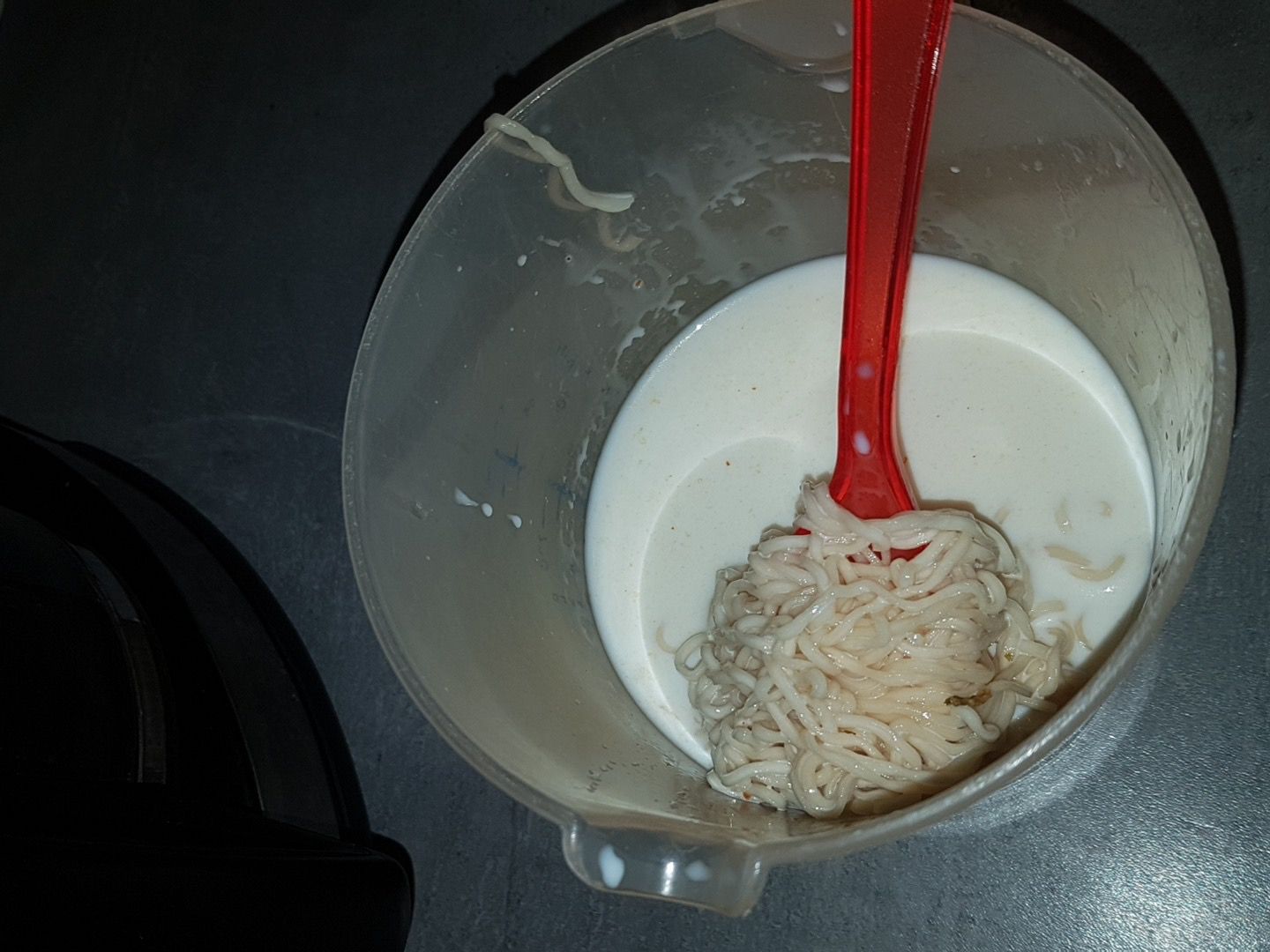 milk noodles | Scrolller