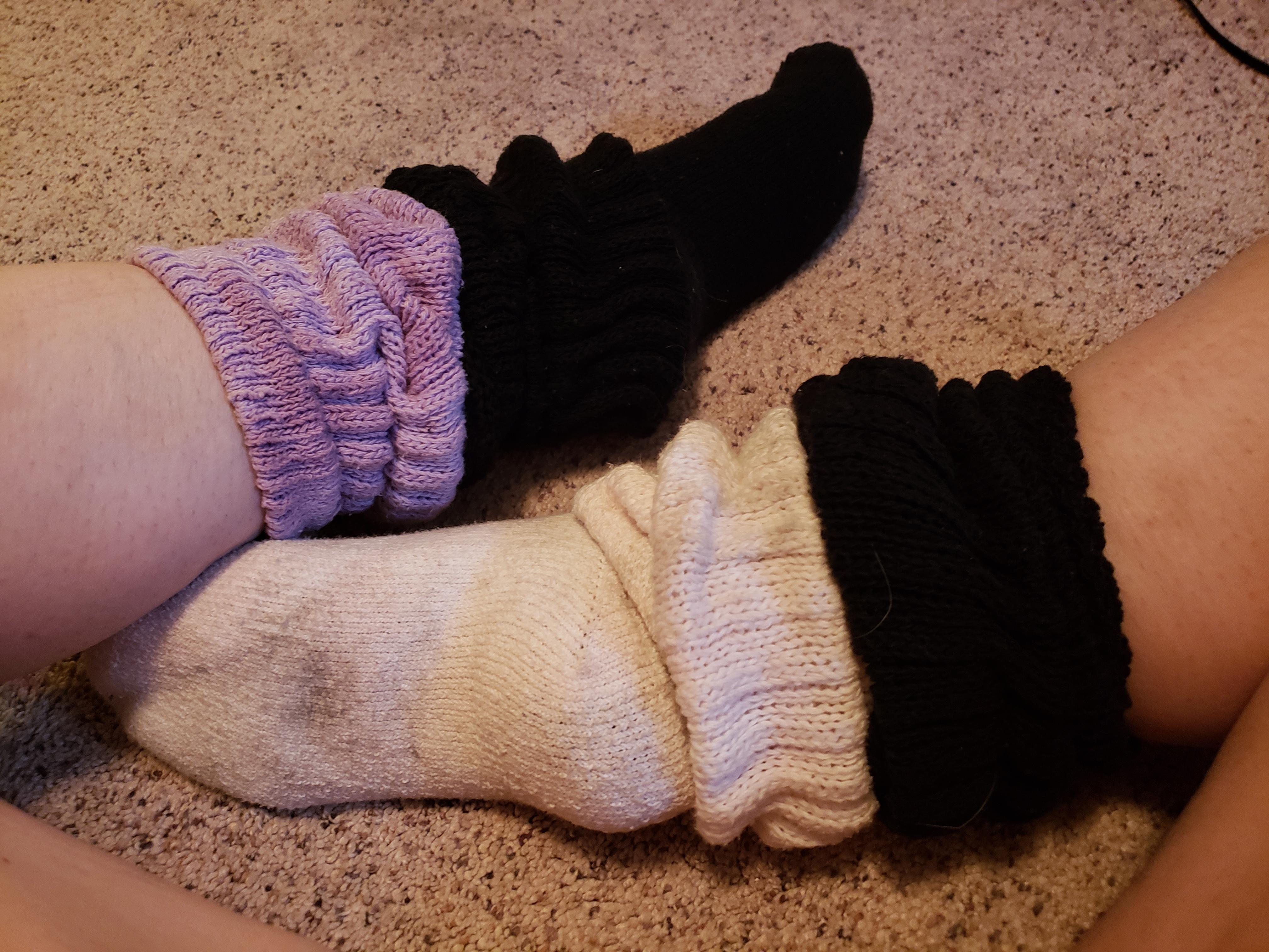 Mismatched slouch socks | Scrolller