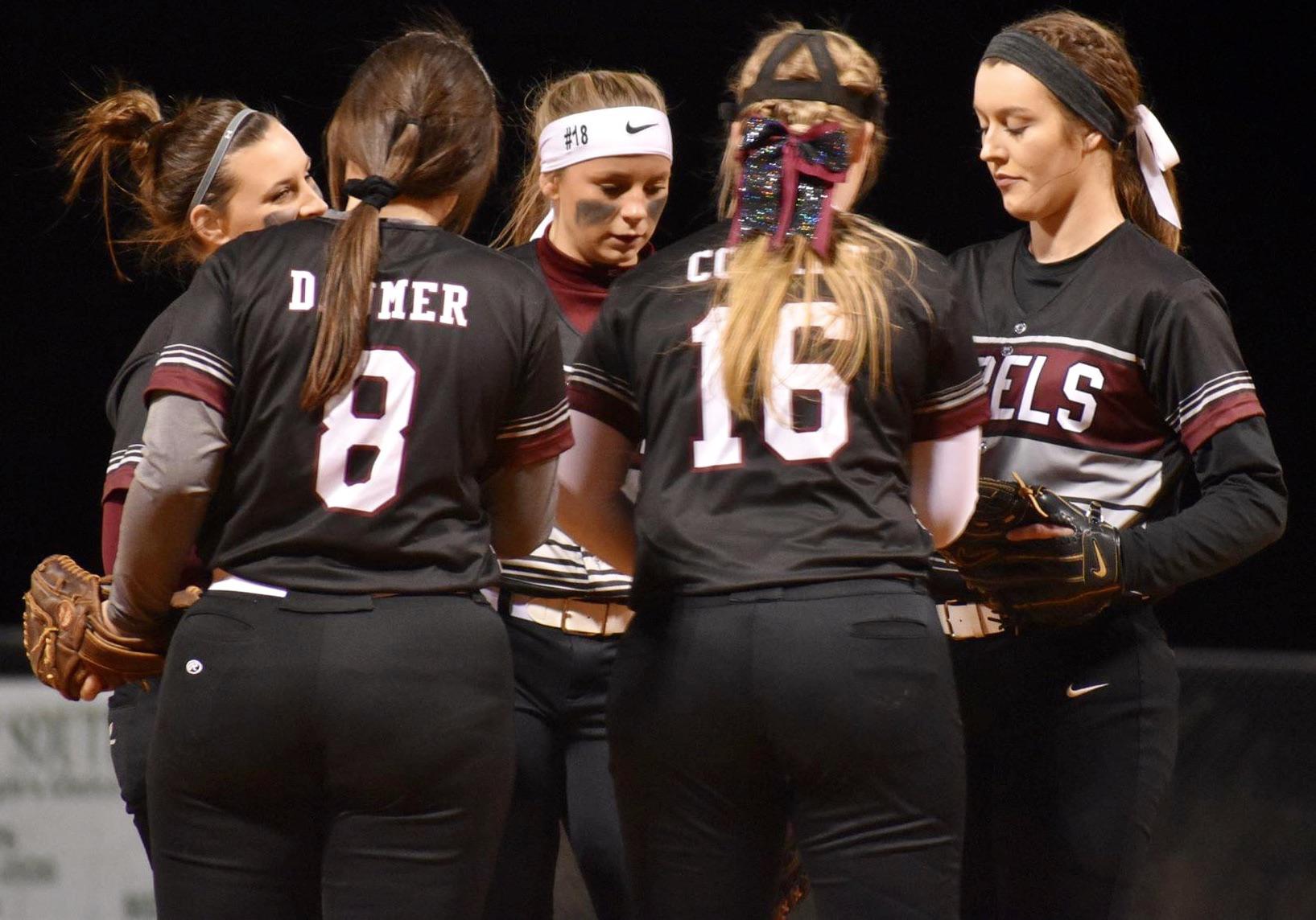 Mississippi Softball | Scrolller