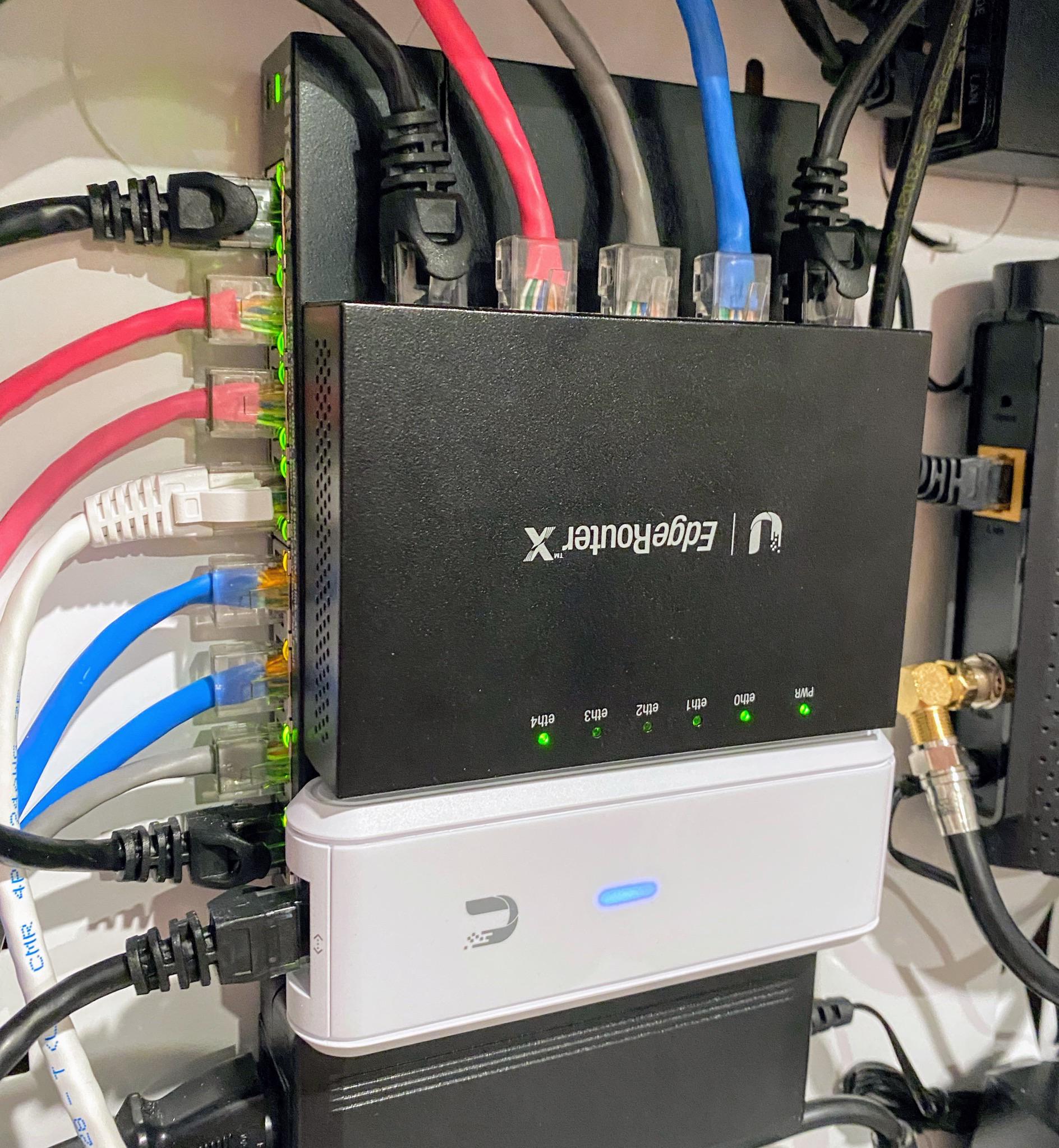 Modest ER-X and Unifi Setup | Scrolller