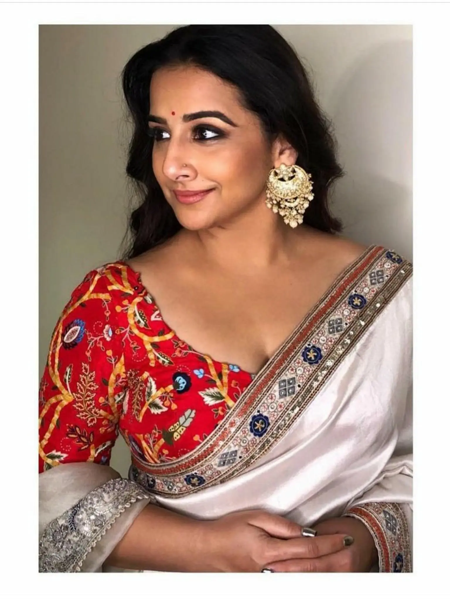 Mommy Vidya Balan Scrolller