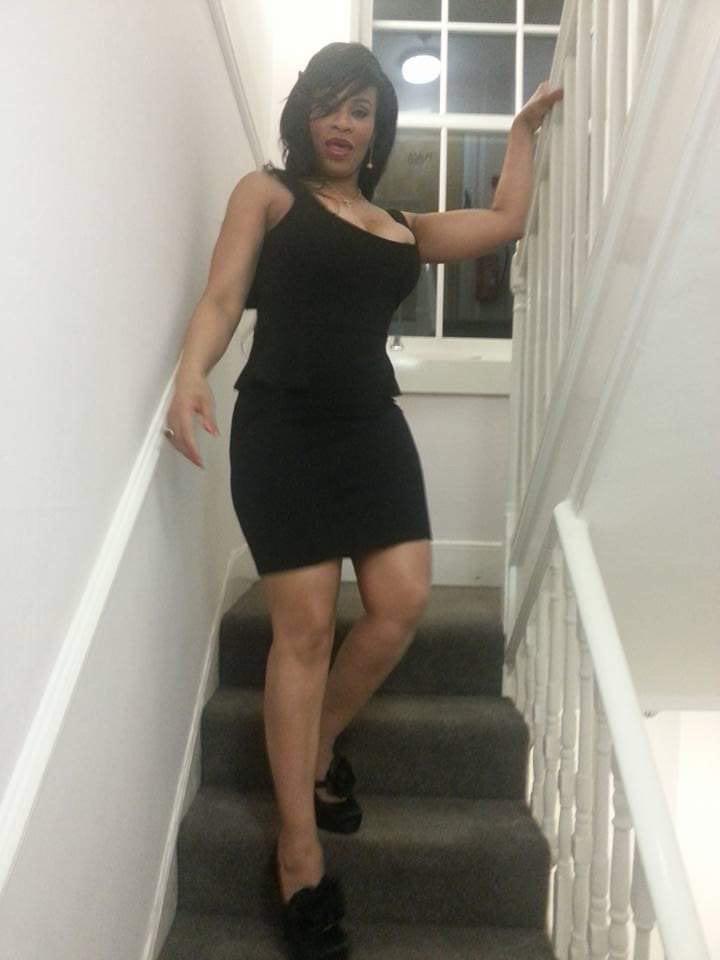 Mommys Tits About To Fall Out So Had To Take A Pic ššš¤¤š¤¤š Scrolller