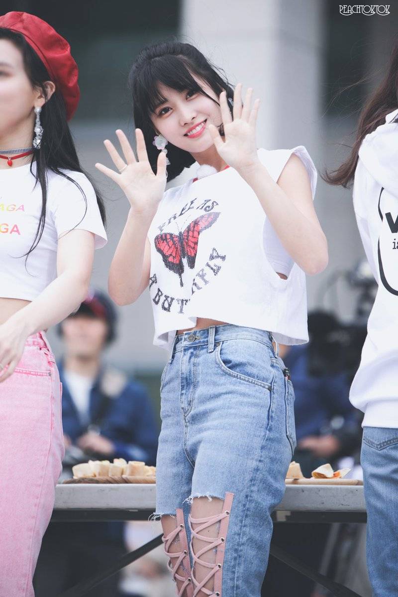 Momo Scrolller