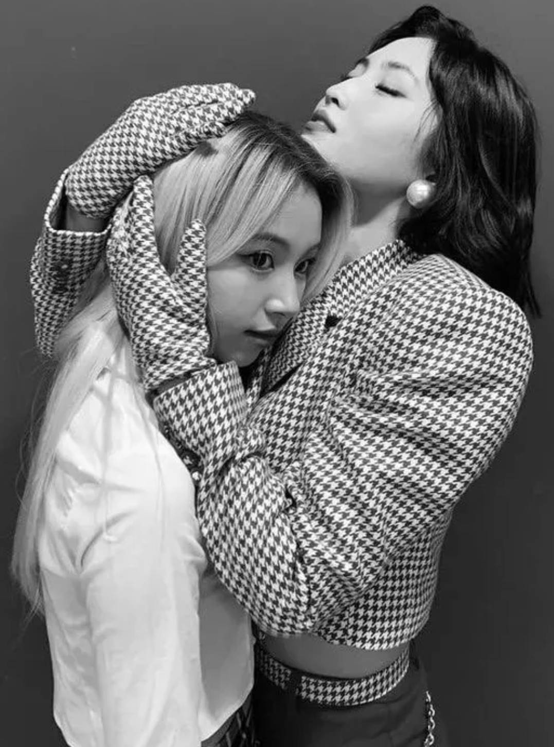 Momo & Chaeyoung - b&w photo | Scrolller