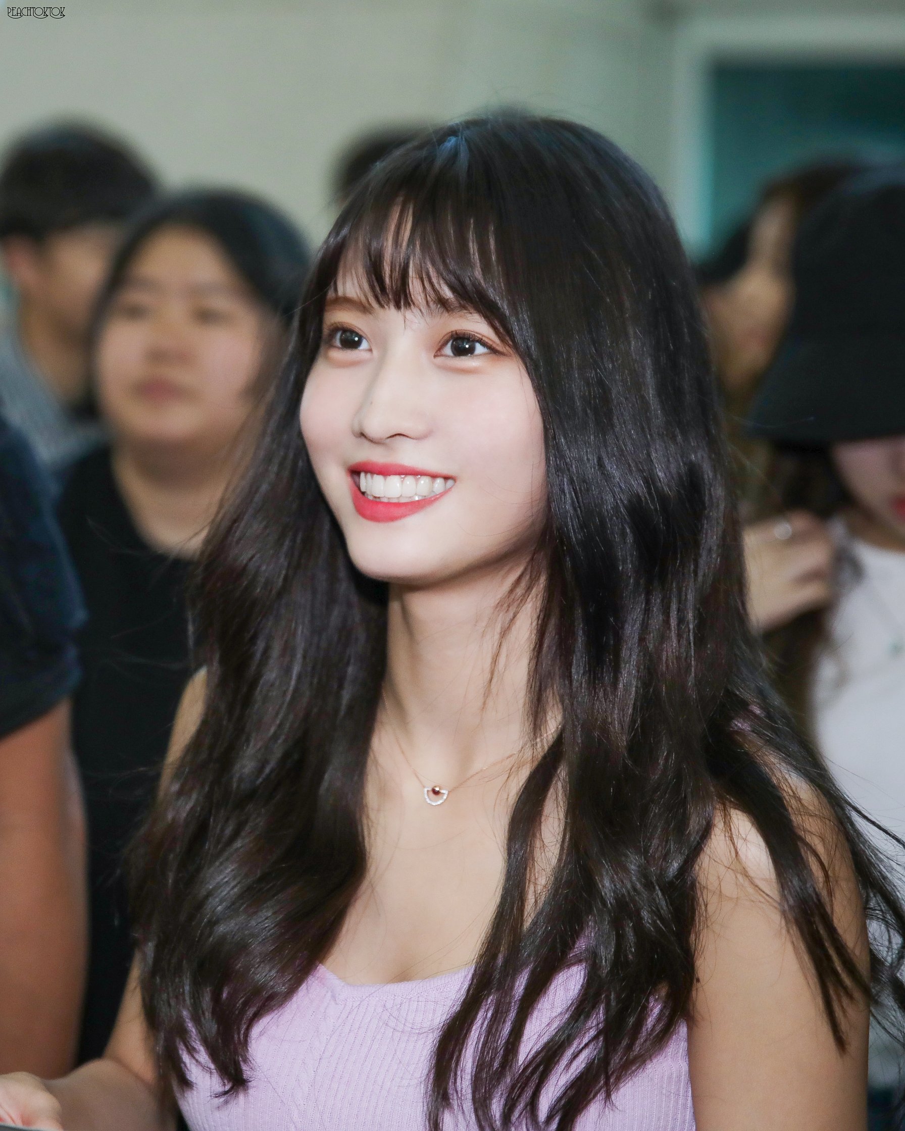 Beautiful Momo | Scrolller