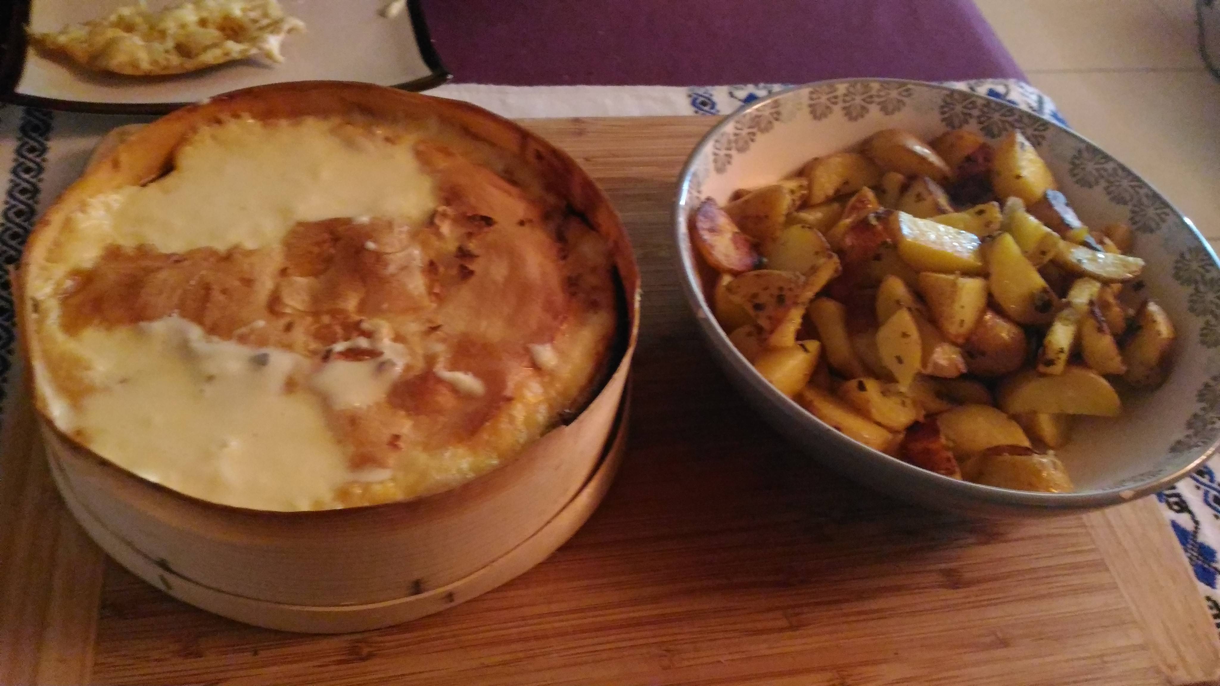 Mont d'Or with roasted potatoes | Scrolller