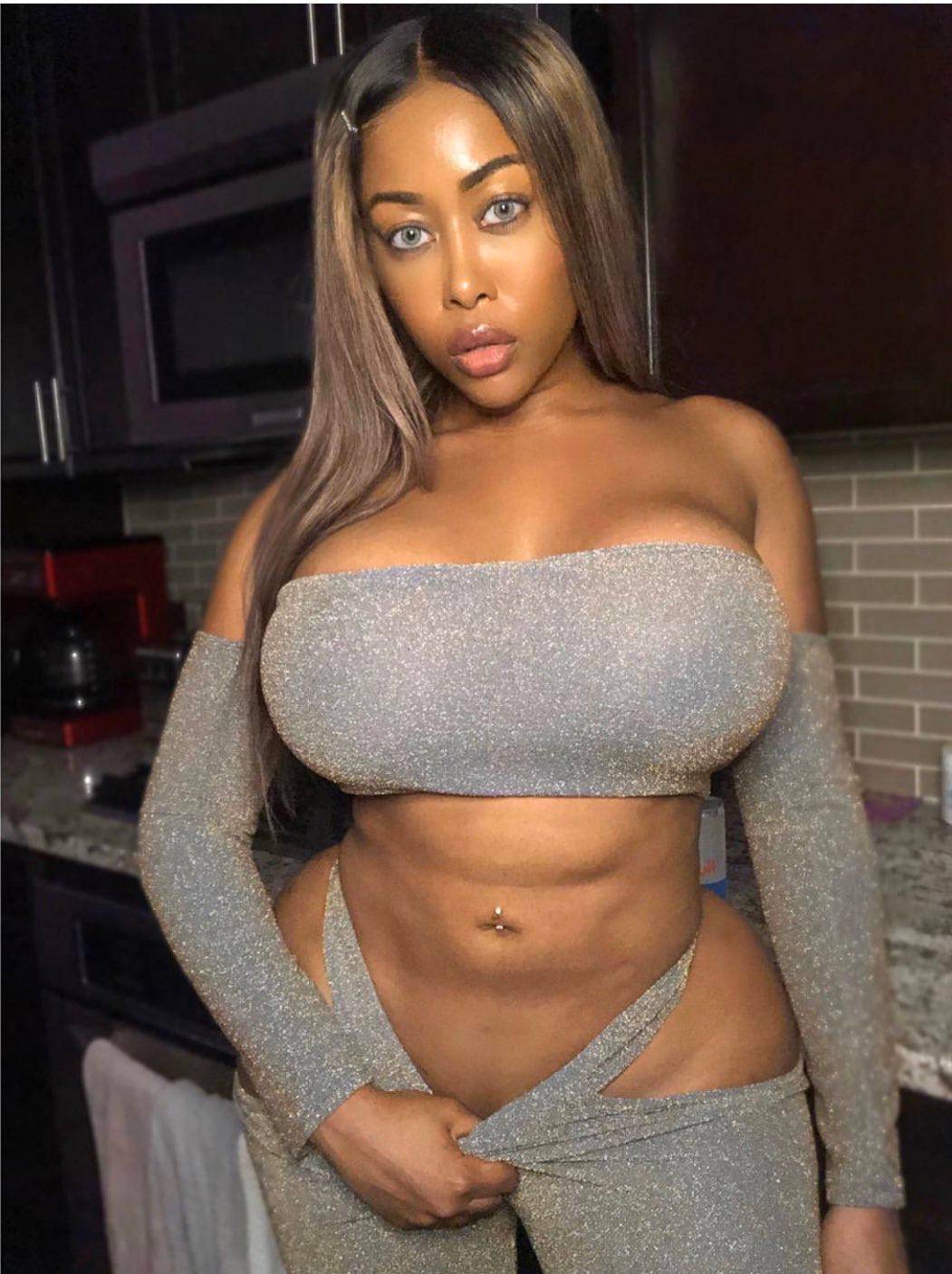 Moriah mills | Scrolller